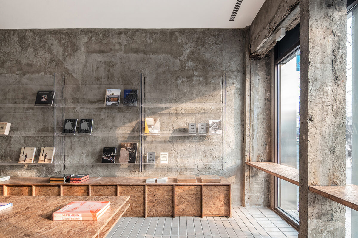 Jetlag Books Beijing Dongsi Store : +c architects