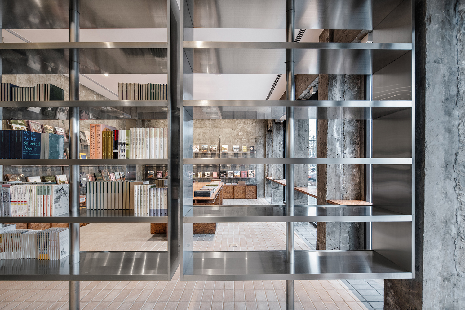 Jetlag Books Beijing Dongsi Store : +c architects
